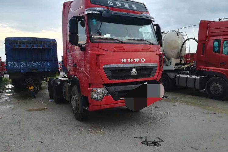 2015年二手重汽豪沃(HOWO) HOWO T7H440马力6X4牵引车报价及图片大全 _ 卡家二手车