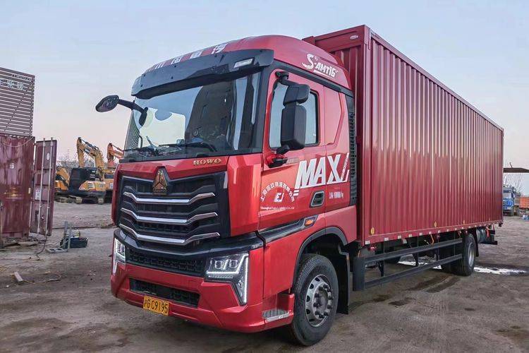 上海2024年二手重汽豪沃(HOWO) HOWO Max330马力4X29.6米载货车报价及图片大全 _ 卡家二手车